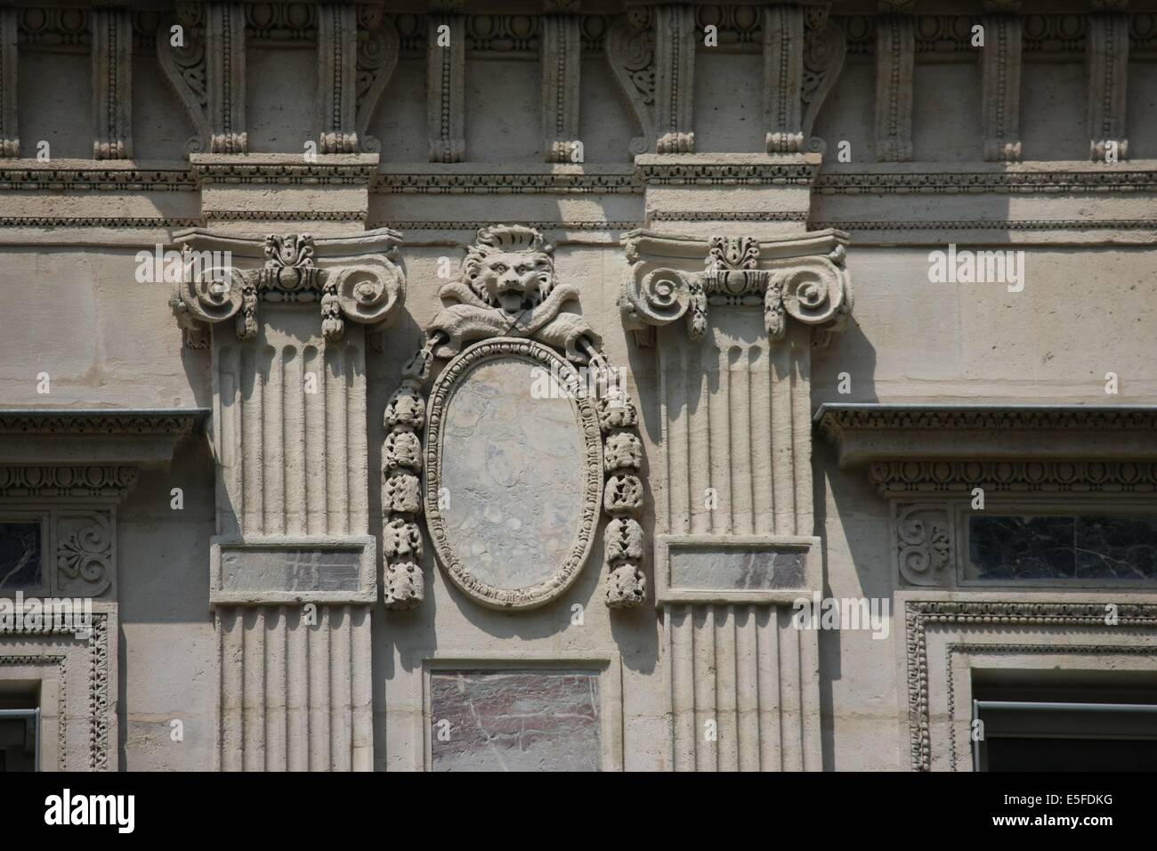 32 rue de chateaudun hi-res stock photography and images - Alamy 32 rue de chateaudun hi-res stock photography and images - Alamy