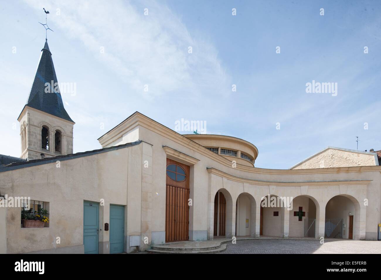 Saint Denys High Resolution Stock Photography and Images - Alamy