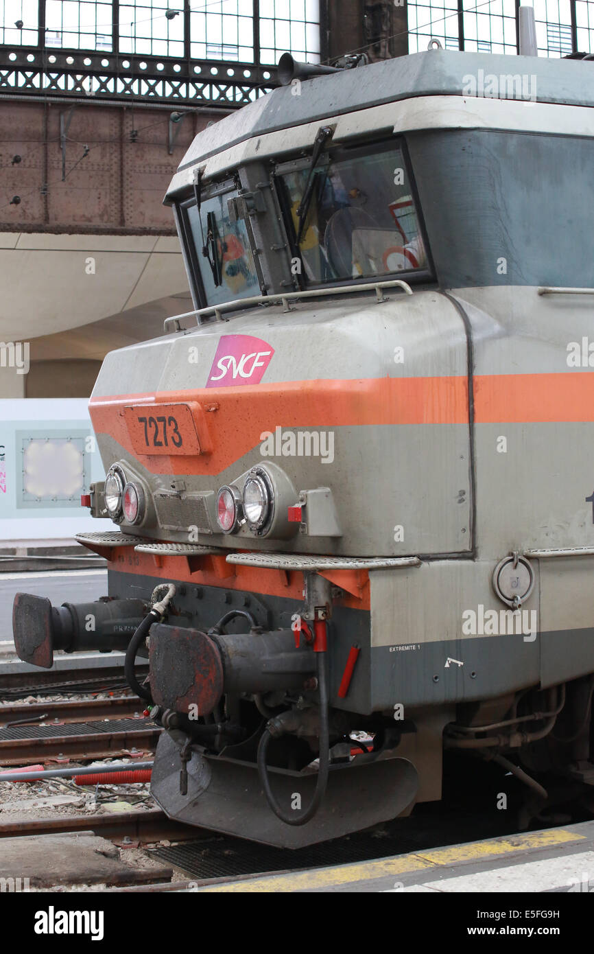 SNCF (Société nationale des chemins de fer français; "National society ...