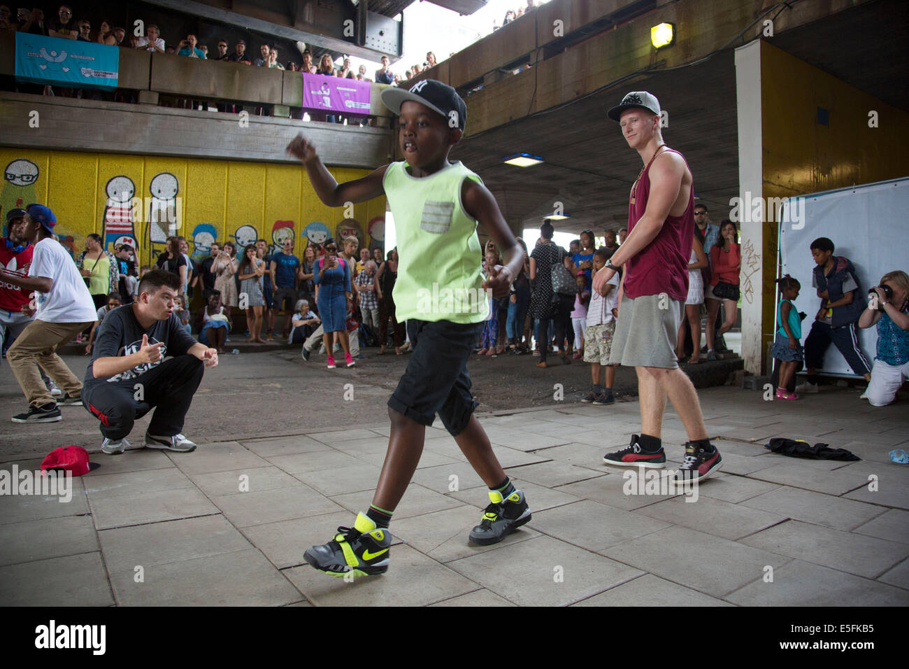 Urban street culture on the Southbank. Here underneath Hungerford ...