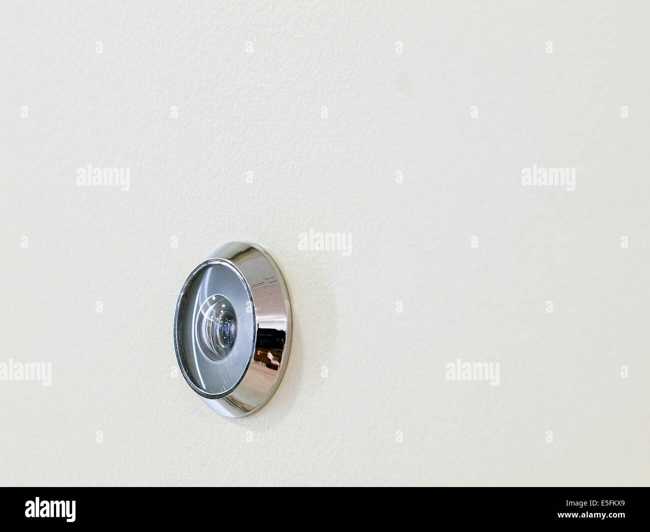 Door peephole hi-res stock photography and images - Alamy