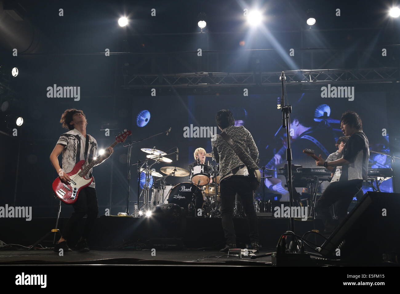 Taipei. 25th July, 2014. Japanese boy band Flumpool hold concert Moment ...