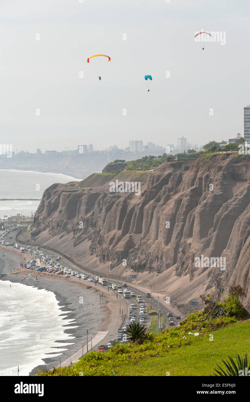 Coast road lima hi-res stock photography and images - Alamy