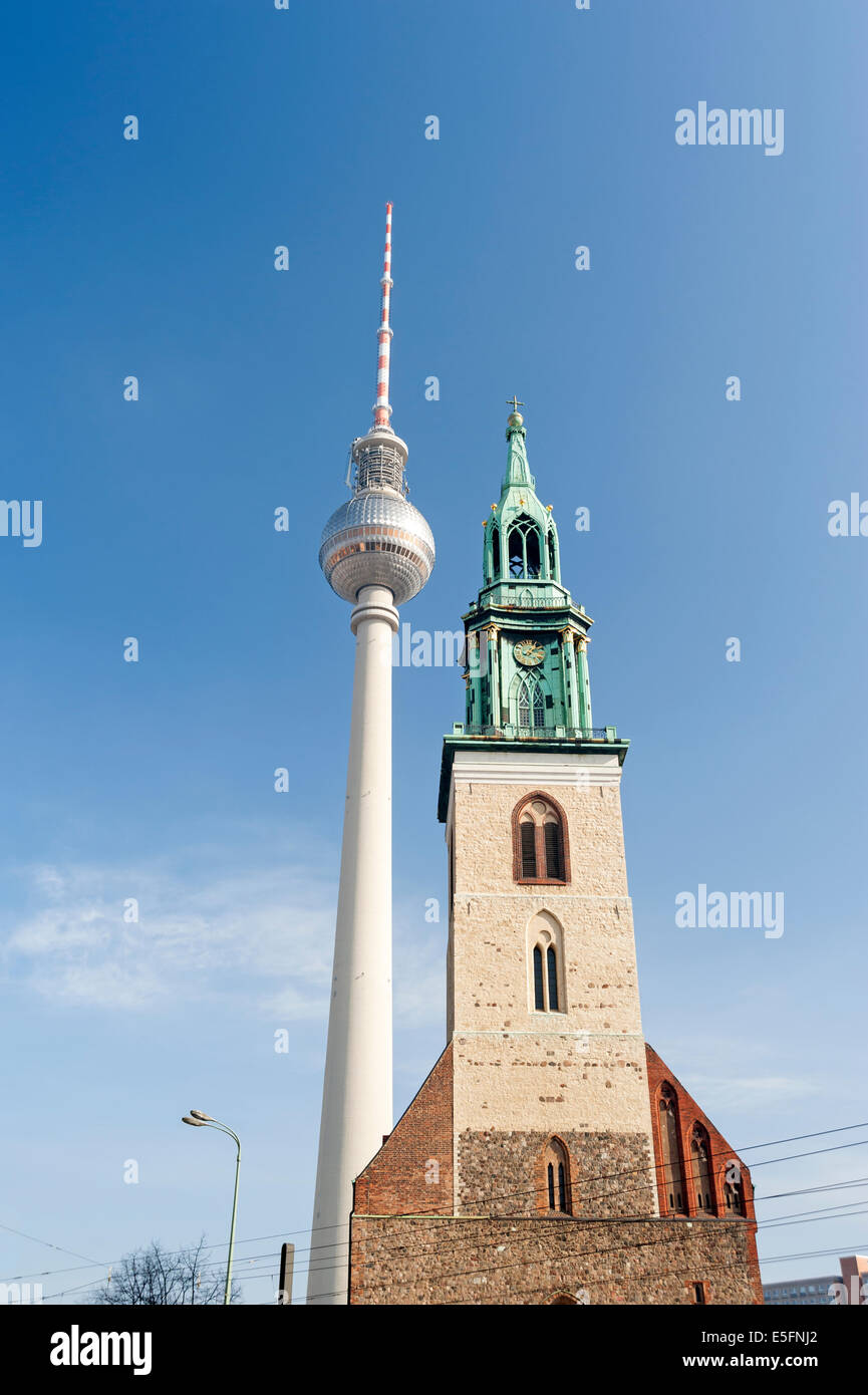Berlin towers hi-res stock photography and images - Alamy