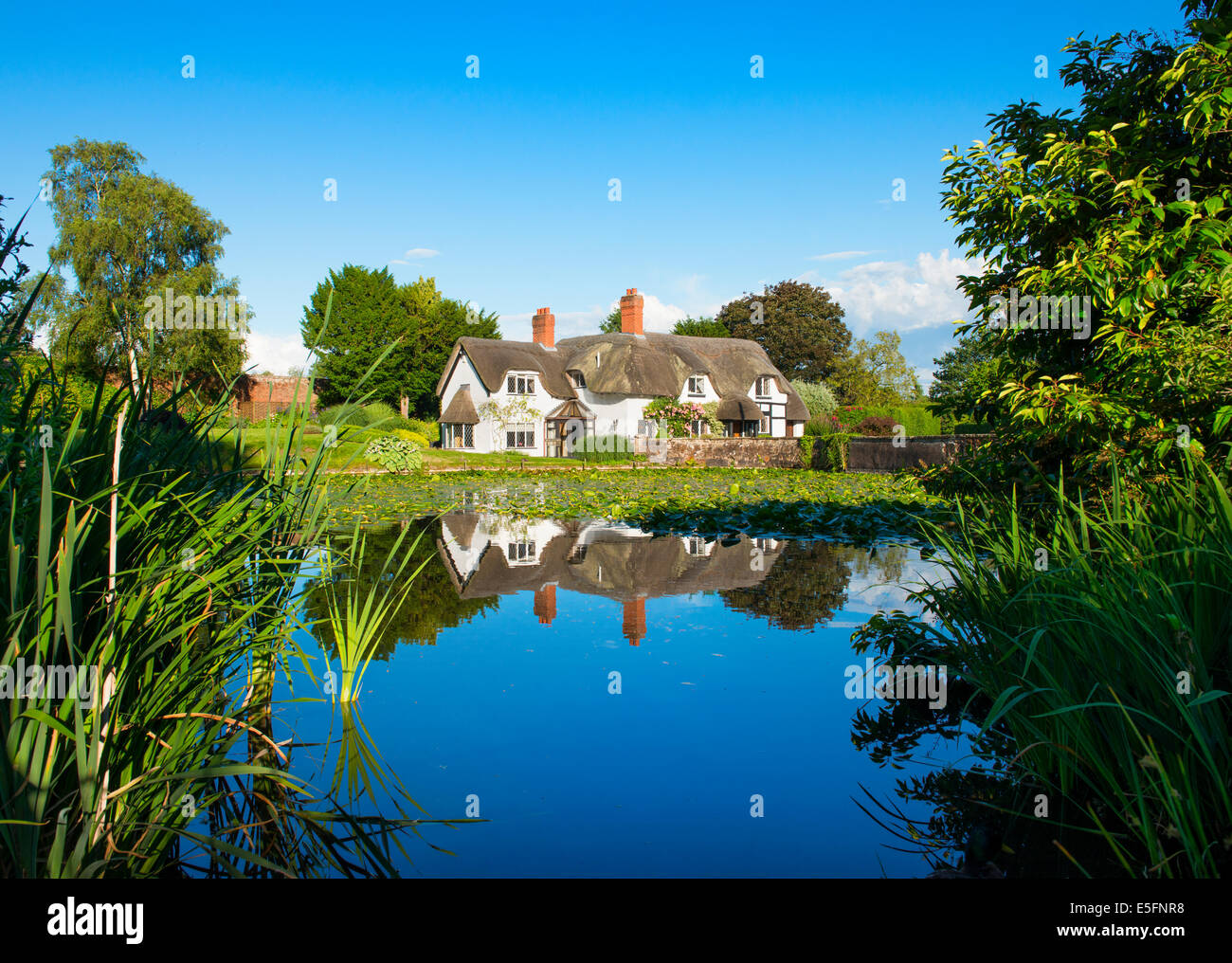 Shropshire cottage hi-res stock photography and images - Alamy