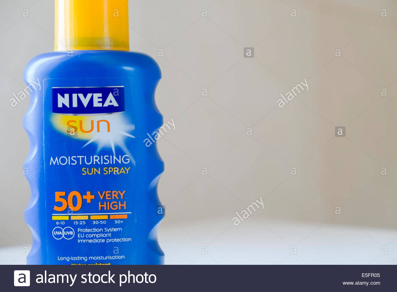 Nivea Creme Stock Photos & Nivea Creme Stock Images - Alamy