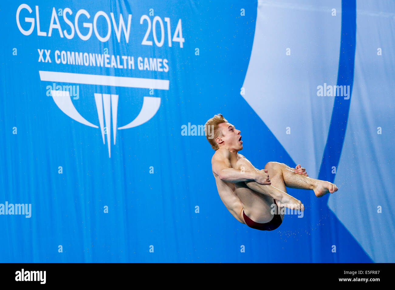 Mens 1m springboard preliminary hi-res stock photography and images - Alamy