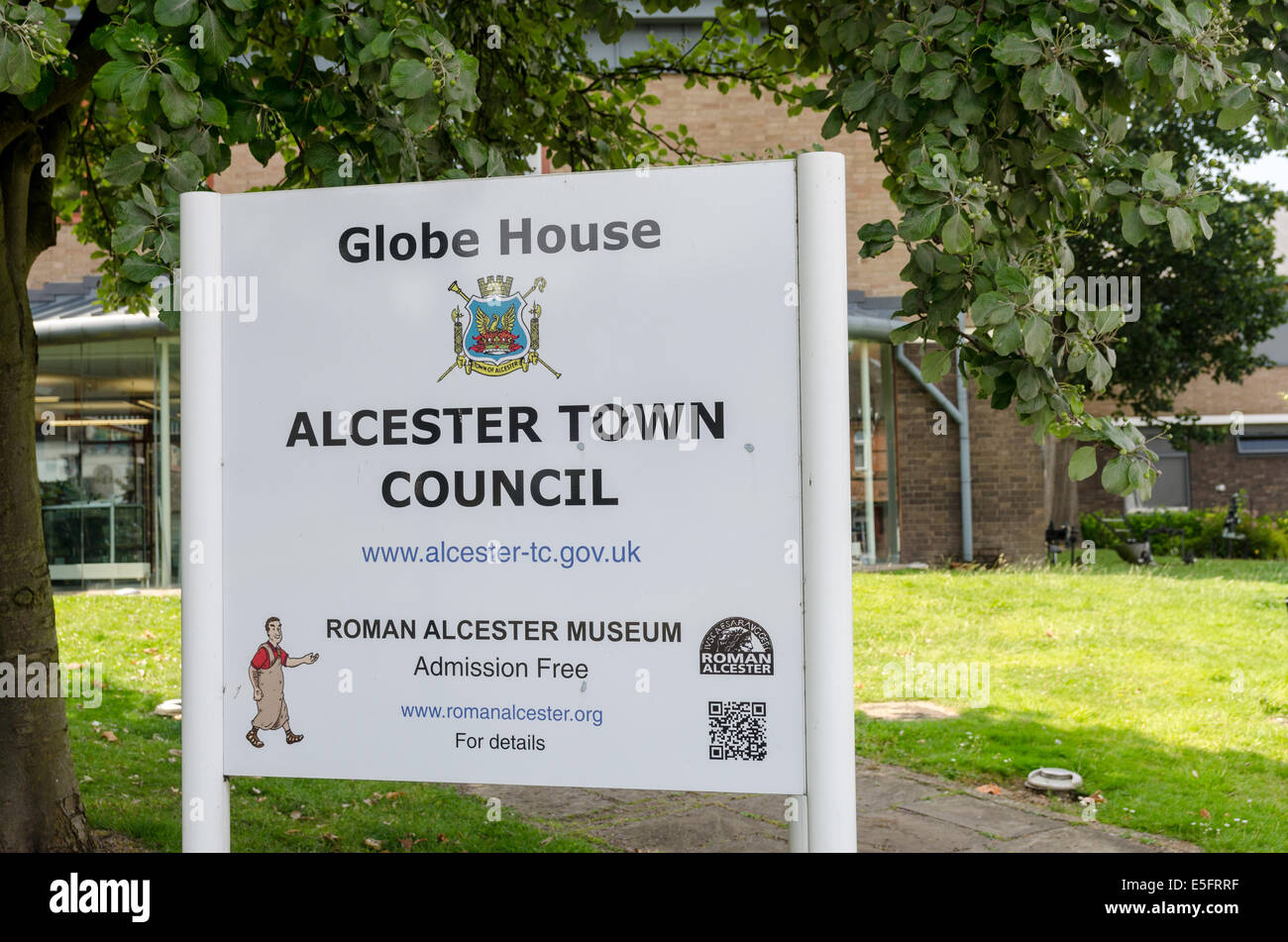 Sign for Globe House which houses the Roman Alcester Museum in the ...
