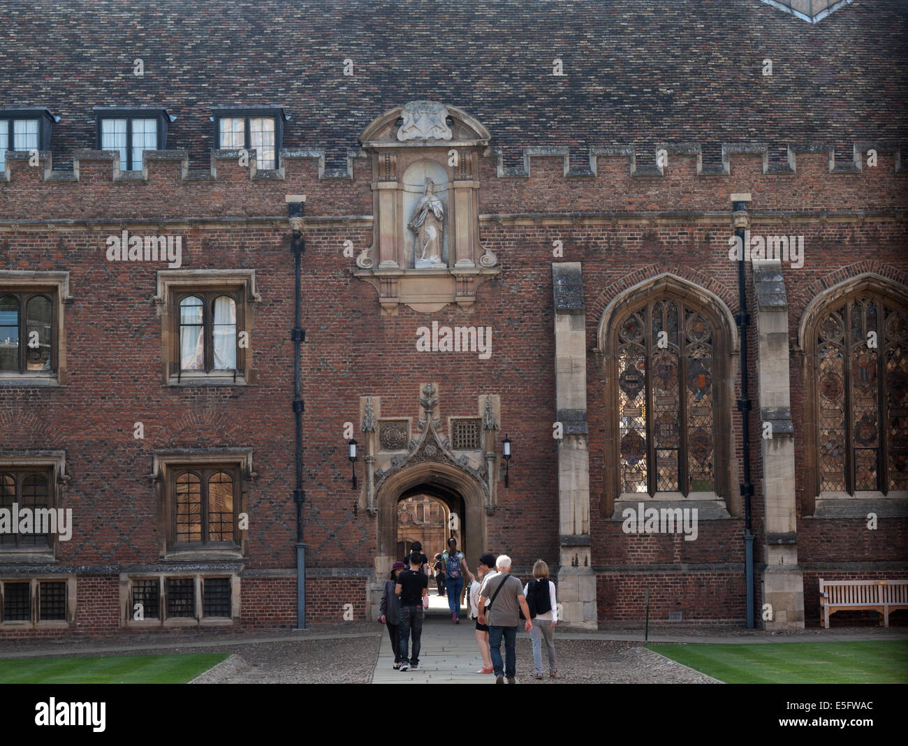 Trinity courtyard cambridge hi-res stock photography and images - Alamy
