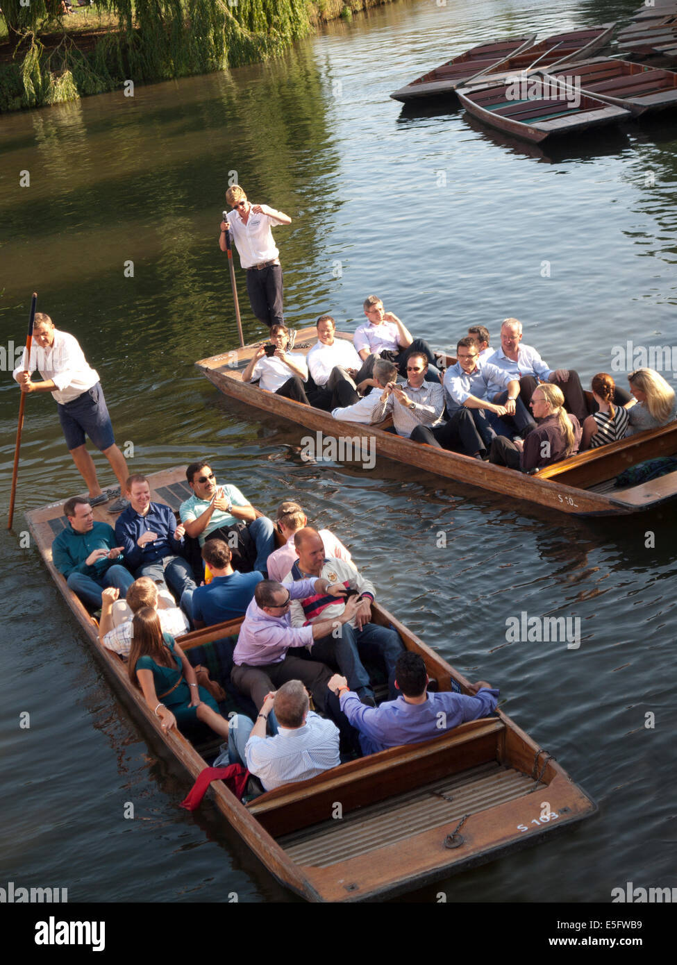 Punting on the River Cam in Cambridge Stock Photo - Alamy
