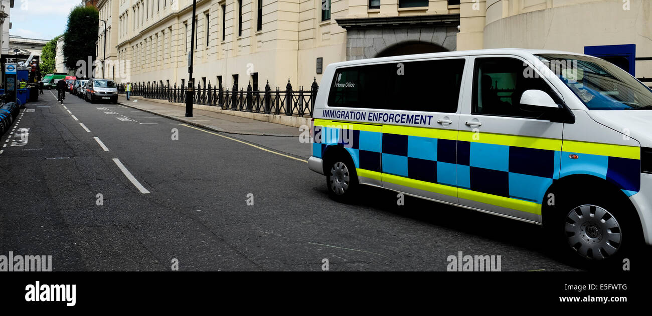 Immigration van hi-res stock photography and images - Alamy