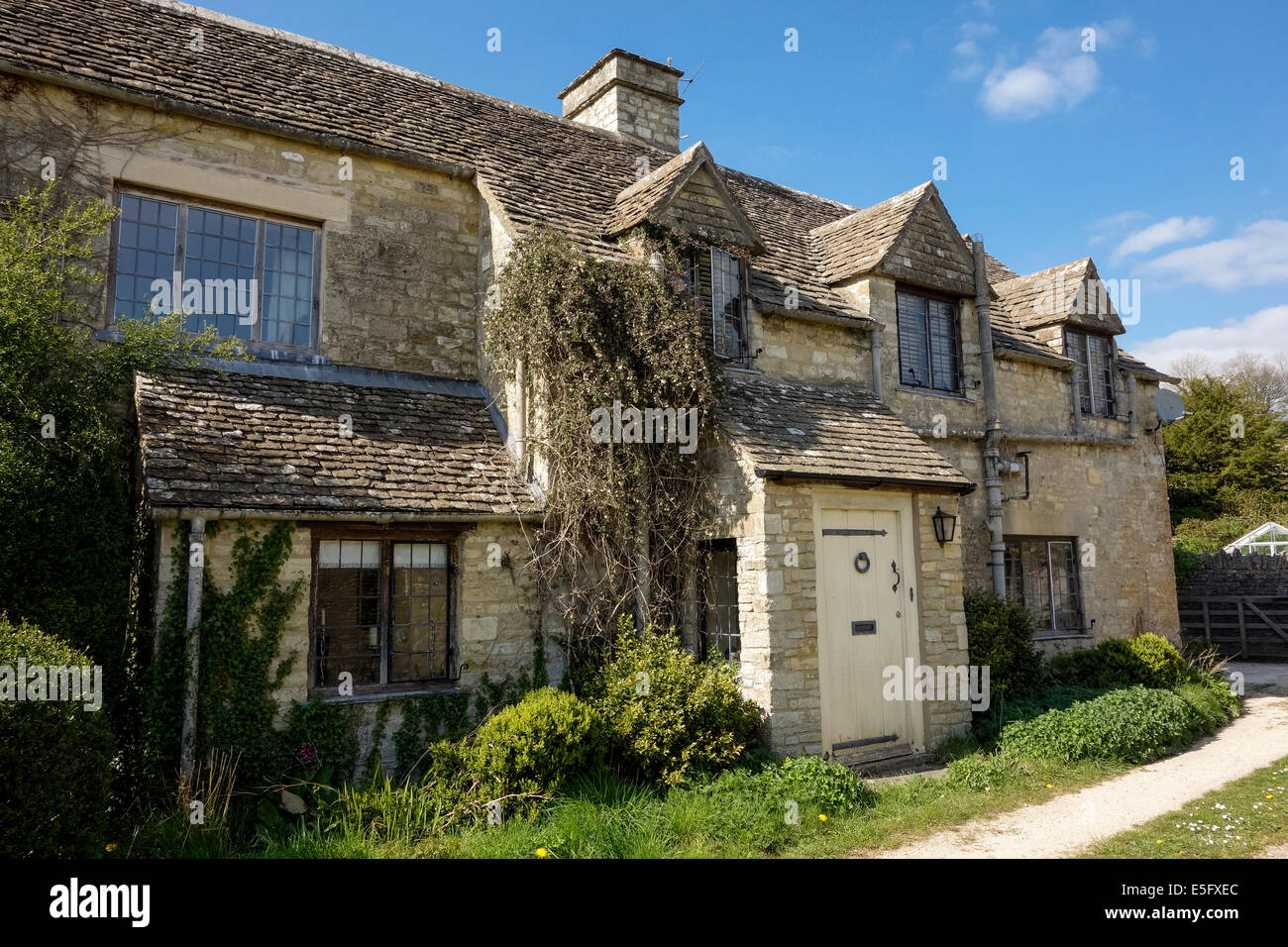 Lynch stone hi-res stock photography and images - Alamy