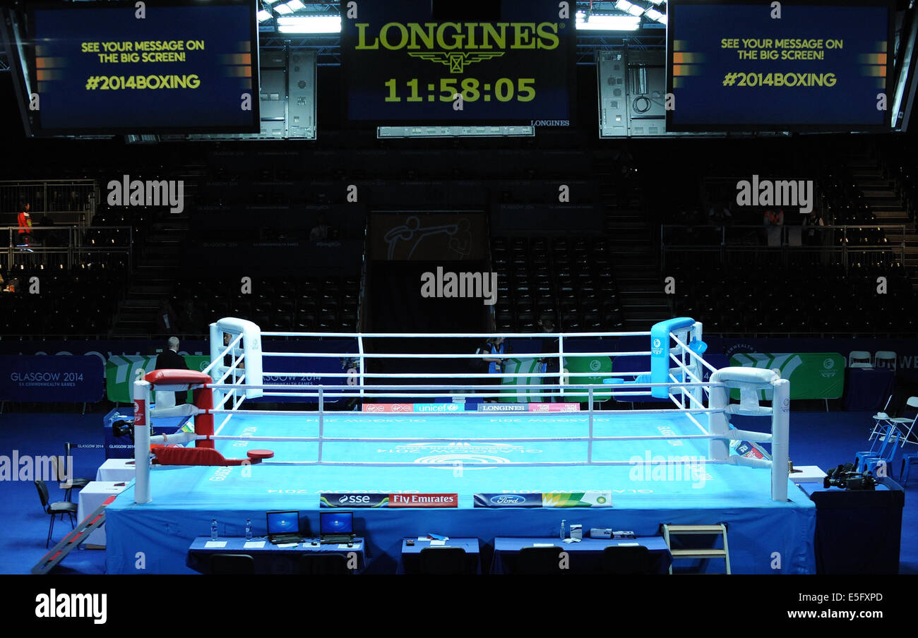 BOXING RING BOXING SECC GLASGOW SCOTLAND 30 July 2014 Stock Photo - Alamy