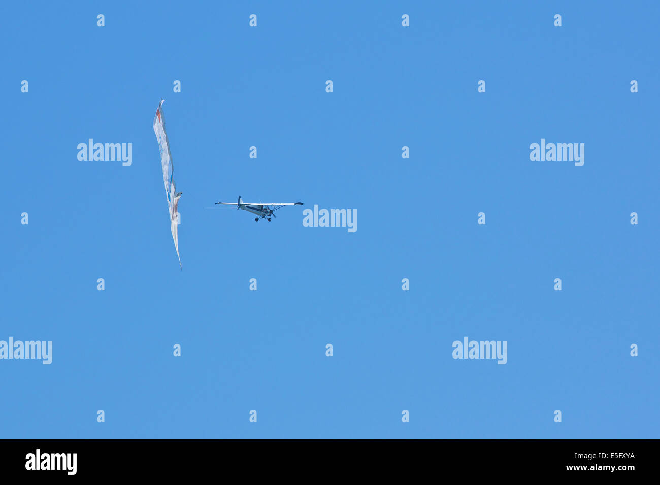 Banner Towing Aircraft Tows Aerial Advert Over Long Beach Waterfront On ...