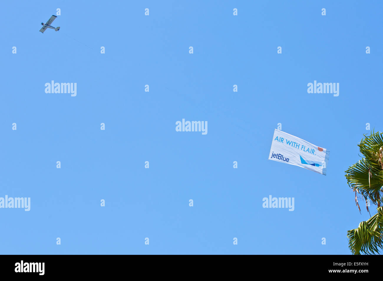 Banner Towing Aircraft Tows Aerial Advert Over Long Beach Waterfront On ...