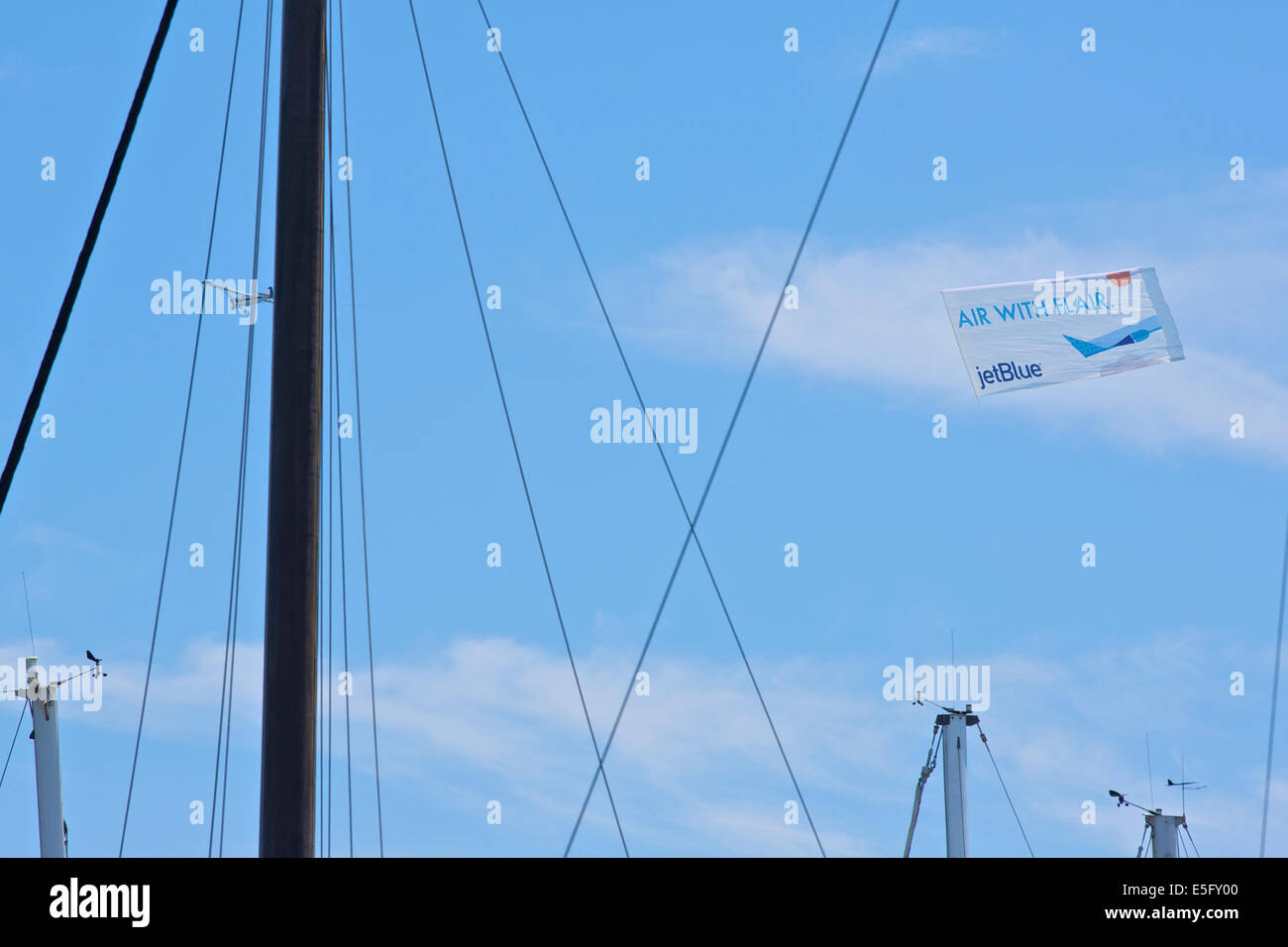 Banner Towing Aircraft Tows Aerial Advert Over Long Beach Waterfront On ...
