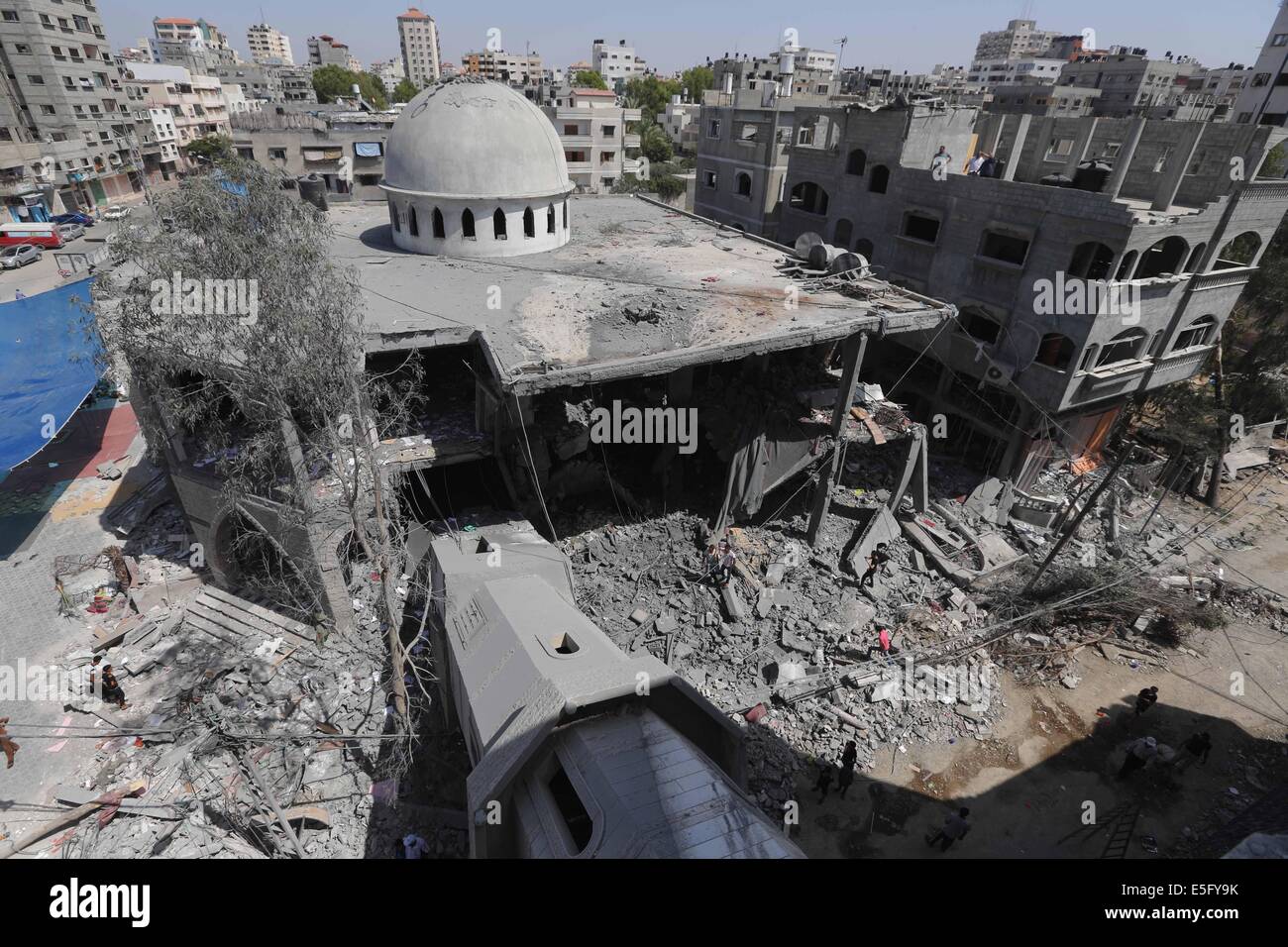 Gaza. 30th July, 2014. Photo taken on July 30, 2014 shows the damage of ...