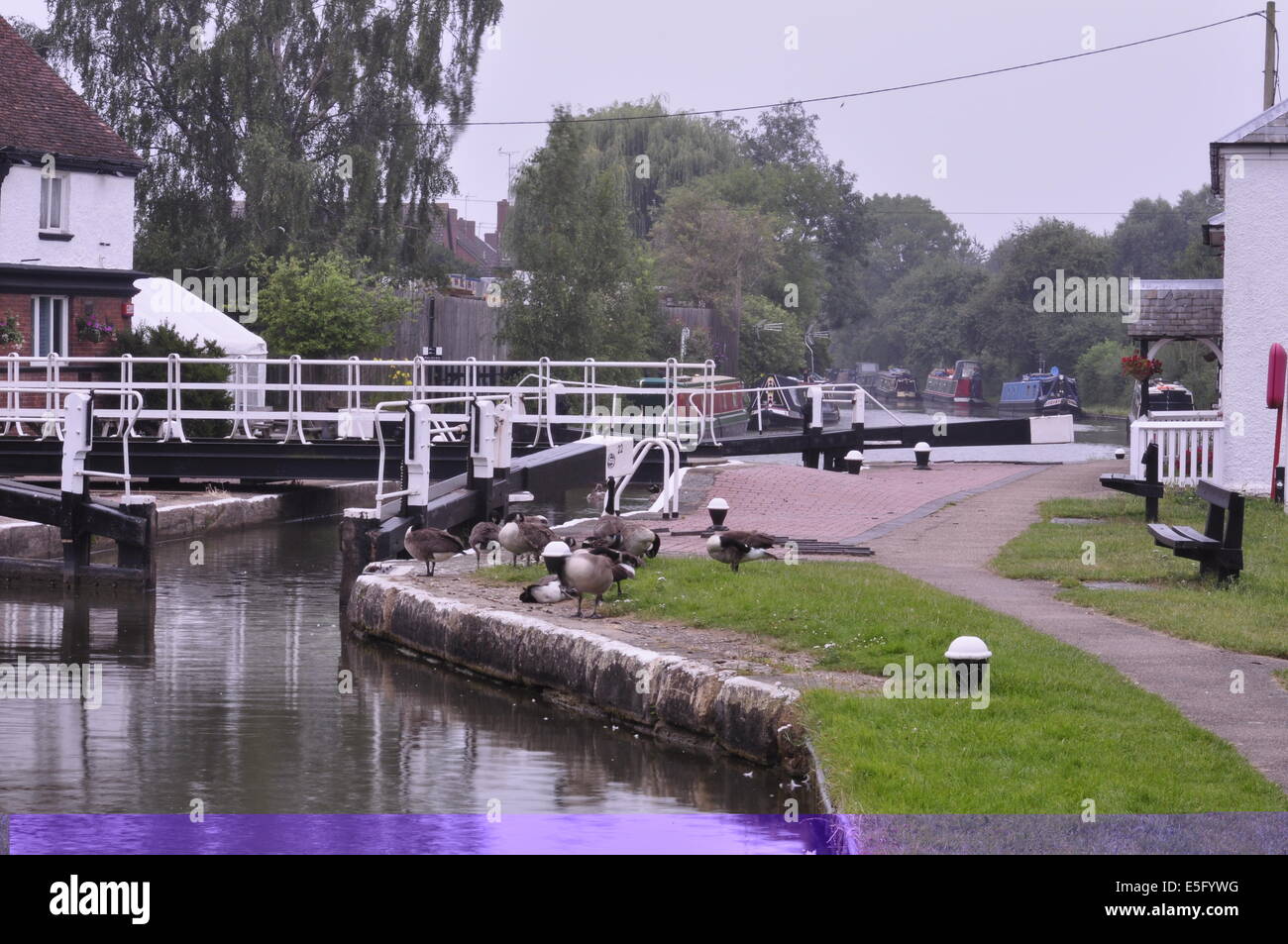 Fenny Stratford lock on the Grand Union Canal Milton Keynes Stock Photo ...