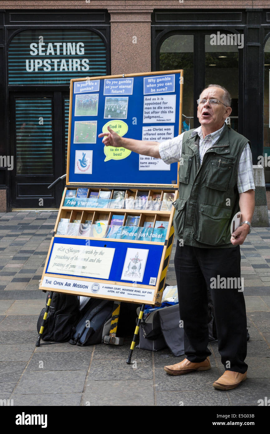 Man street preacher preaching hi-res stock photography and images - Alamy