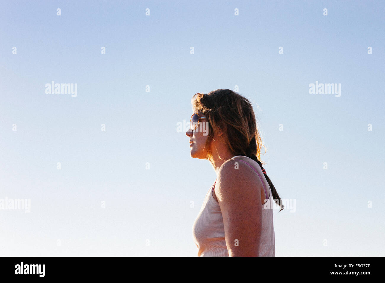Side view of woman Stock Photo - Alamy
