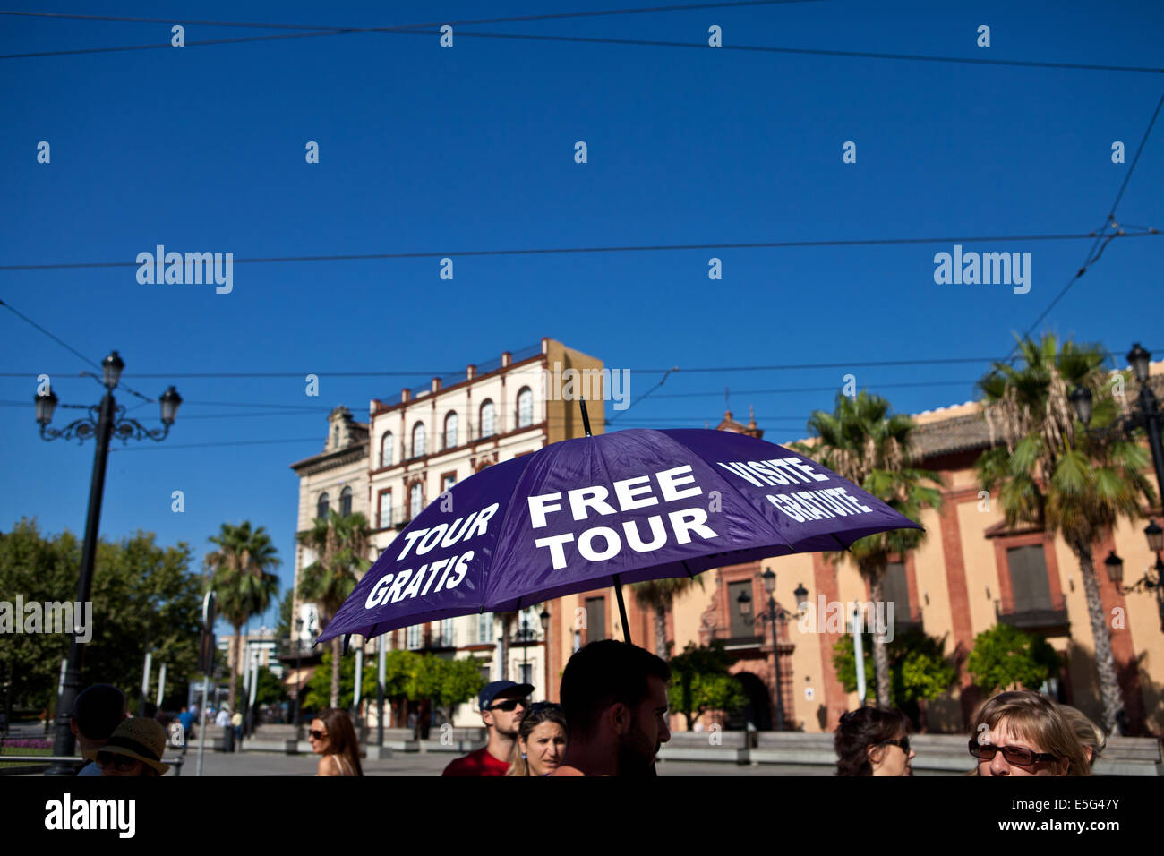 Umbrella tour guide hi-res stock photography and images - Alamy