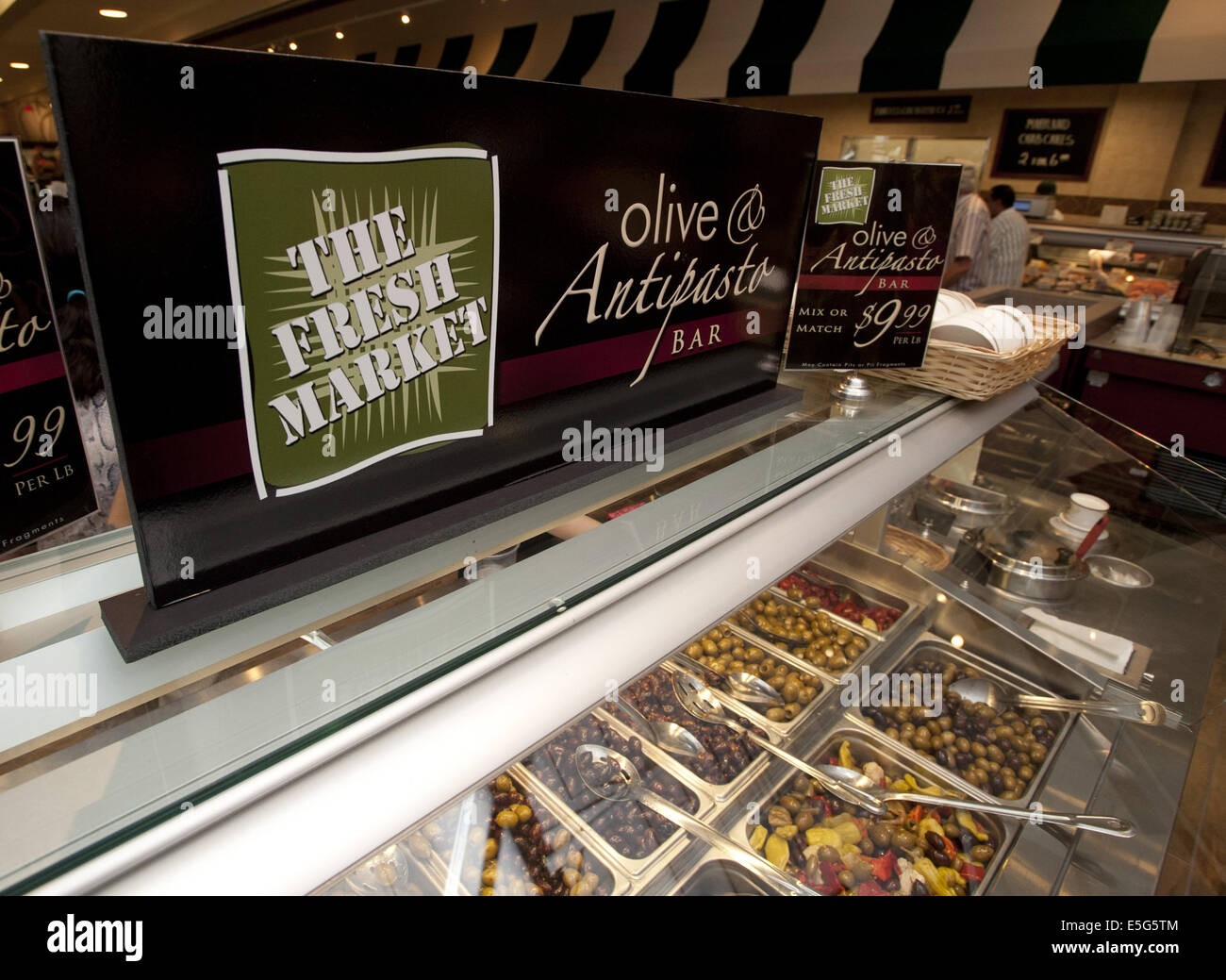 Opening soon store sign hi-res stock photography and images - Alamy