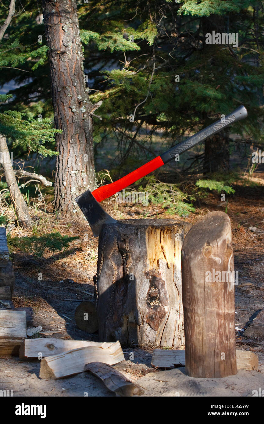 Axe in chopping block hi-res stock photography and images - Alamy