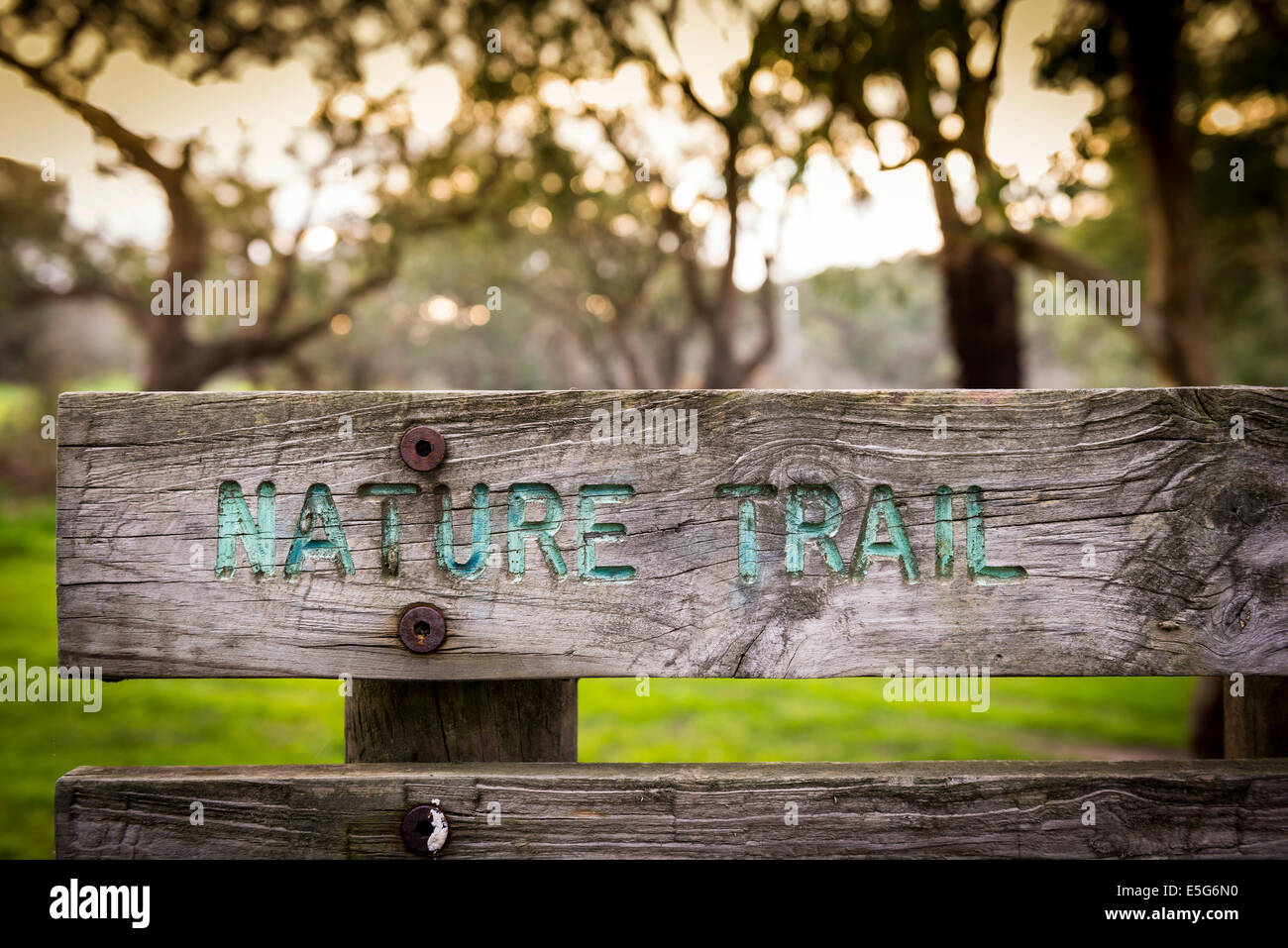 Nature trail signs hi-res stock photography and images - Alamy