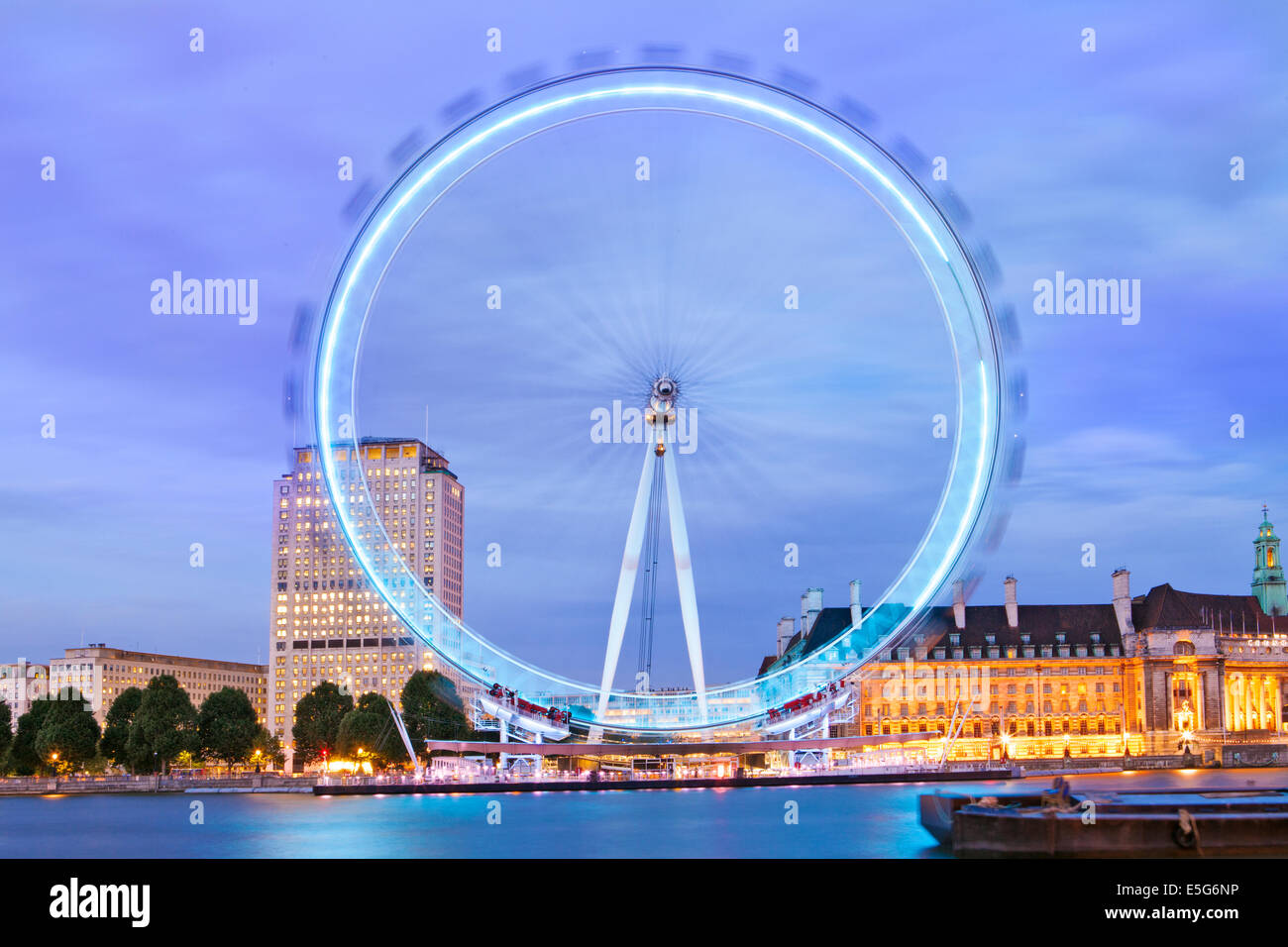 UK, London Eye, County Hall with the London Aquarium and the Shell ...