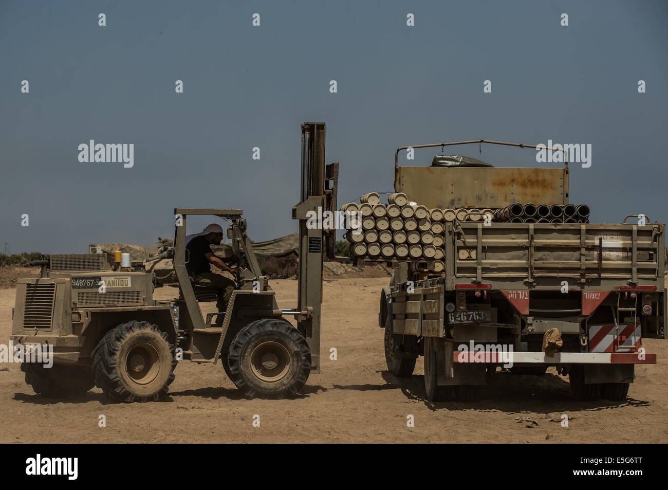 Gaza Border 30th July 2014 An Israeli Forklift Loads Shells To A