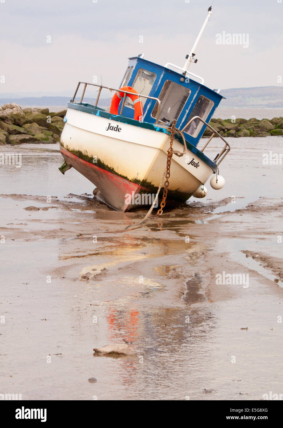 Beached boats hi-res stock photography and images - Alamy