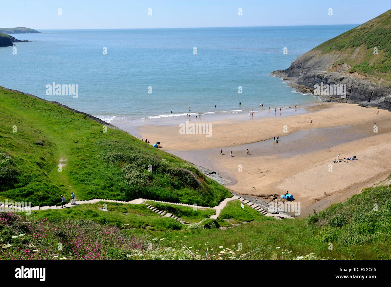 Mwnt cardigan bay wales hi-res stock photography and images - Alamy