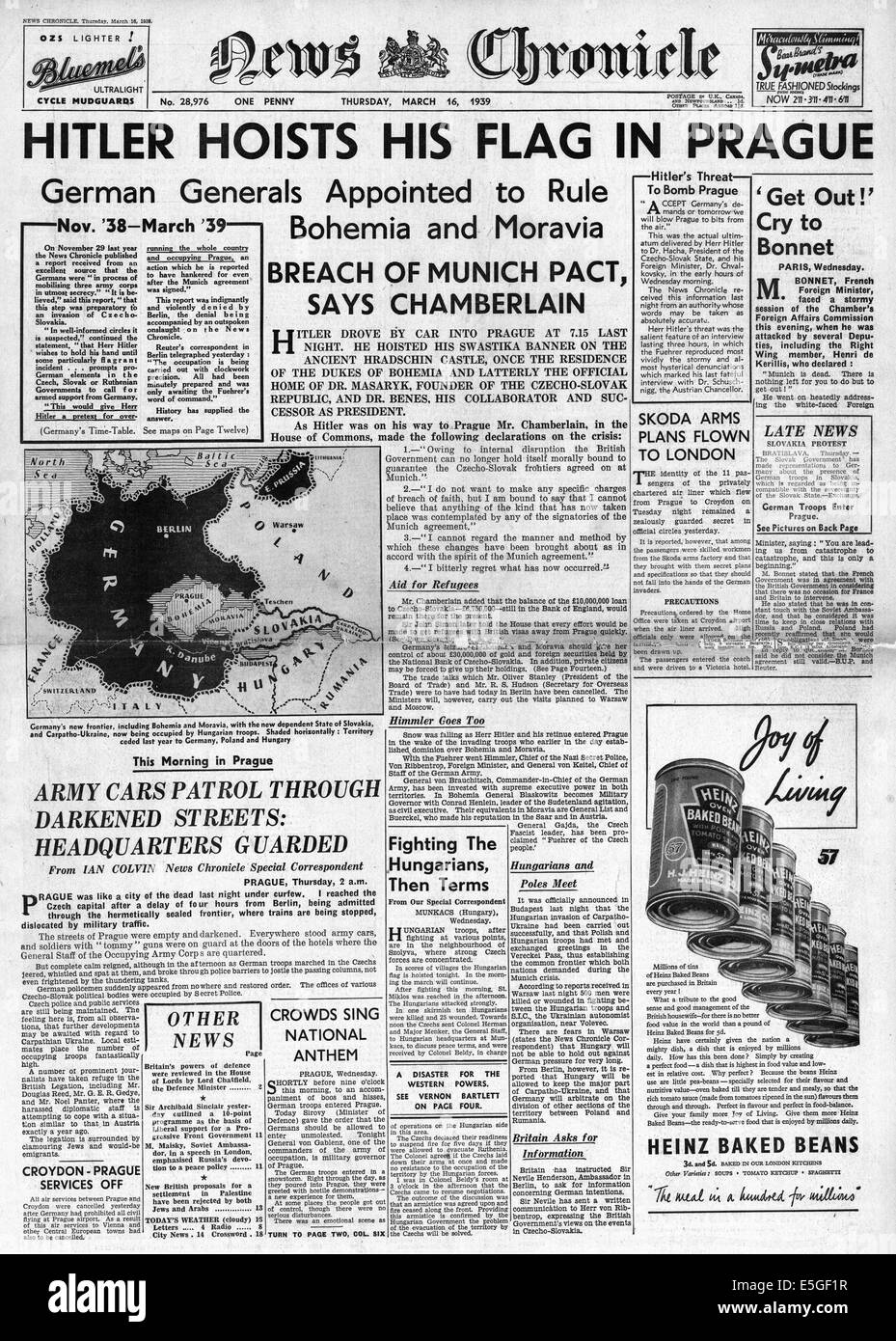 1939 world war two world war 2 newspaper headline Black and White Stock ...