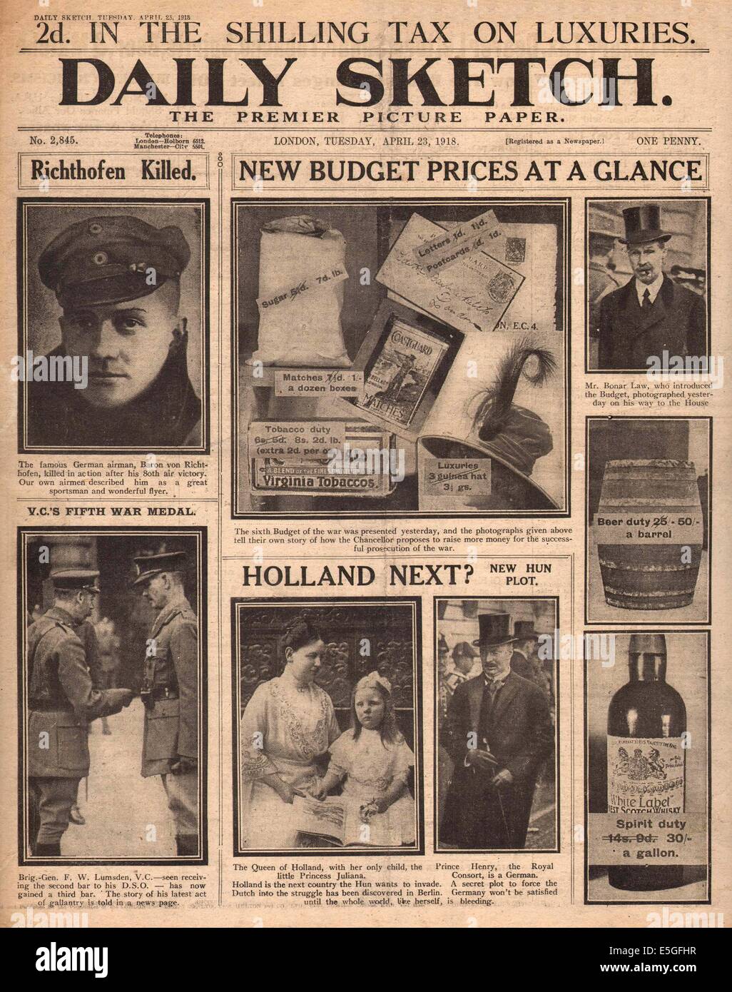 Churchill death newspaper hi-res stock photography and images - Alamy