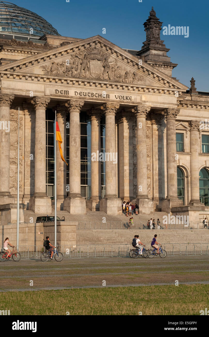 Germany berlin reichstag hi-res stock photography and images - Alamy