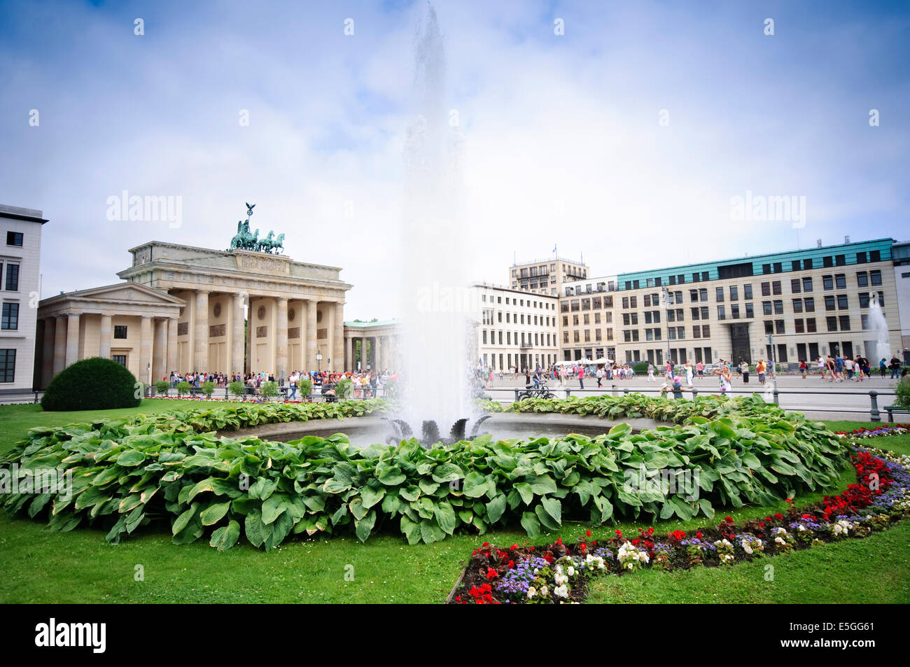 Germany, Berlin, Pariser Platz Square, Brandenburg Gate Stock Photo - Alamy