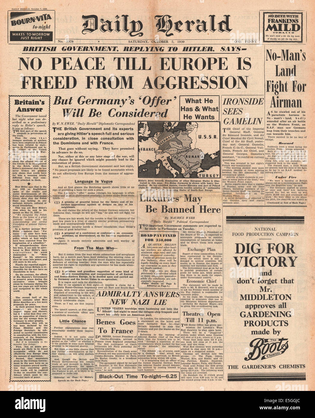 Churchill 1939 newspaper hi-res stock photography and images - Alamy