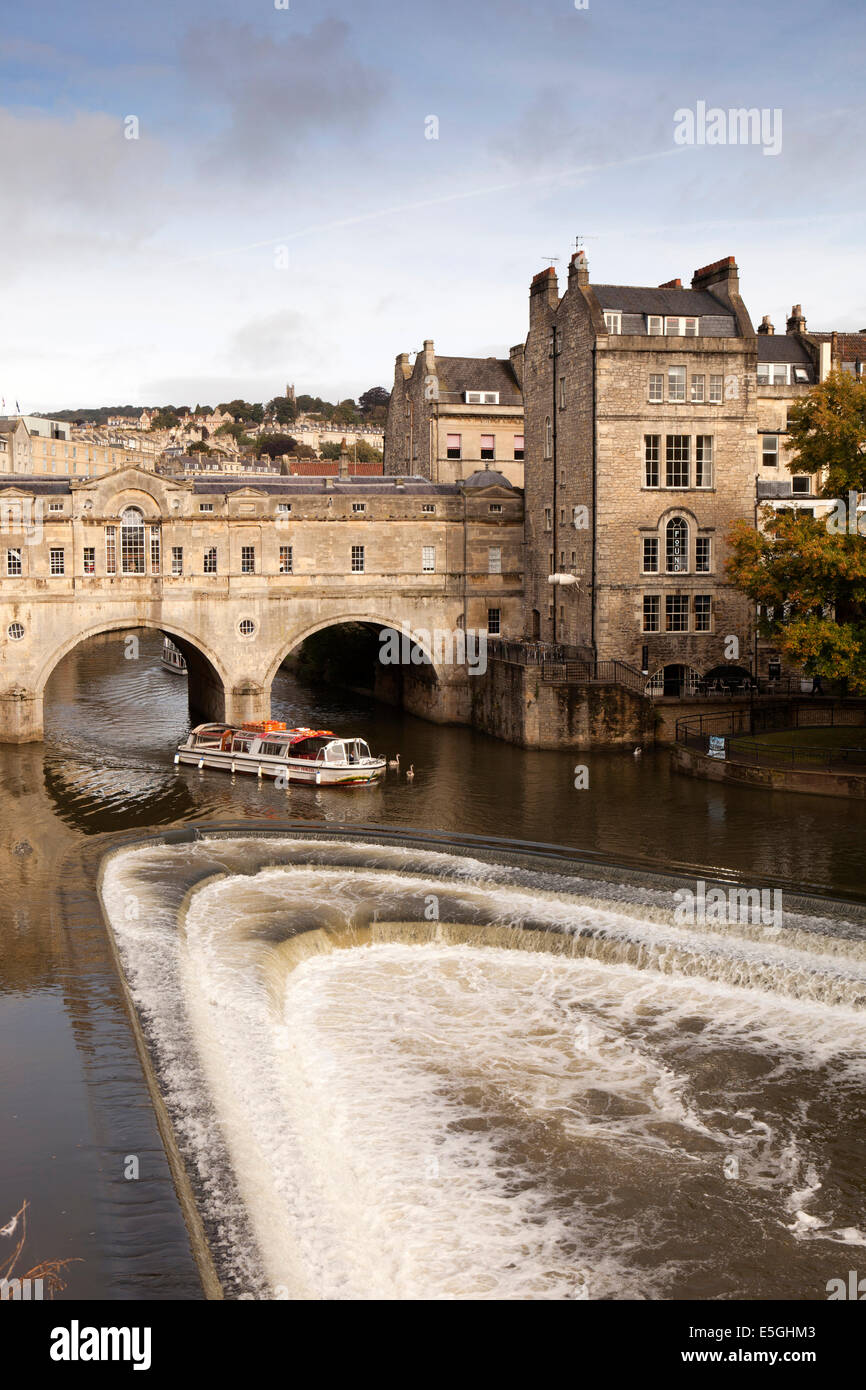 UK, England, Wiltshire, Bath, excursion boat on River Avon passing ...