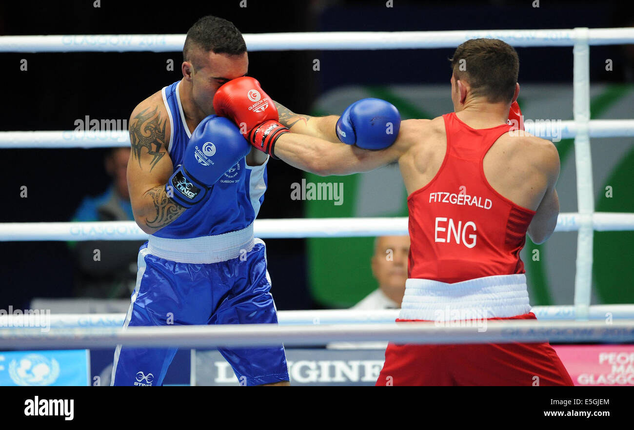 BOWYN MORGAN (BLUE) & SCOTT FI BOXING SECC GLASGOW SCOTLAND 30 July ...
