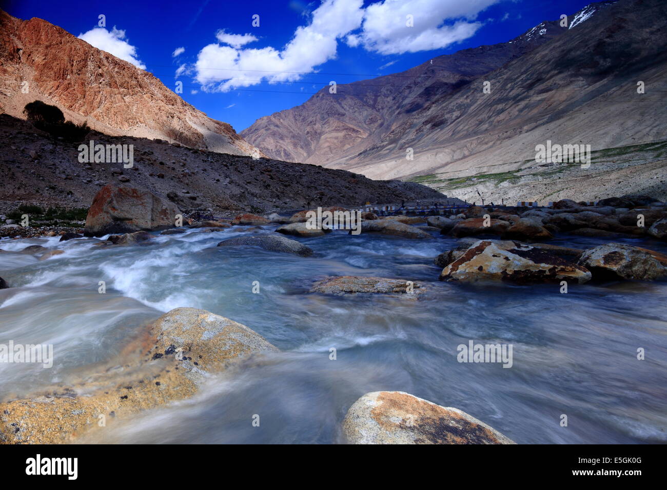 Landscape himalayas hi-res stock photography and images - Alamy