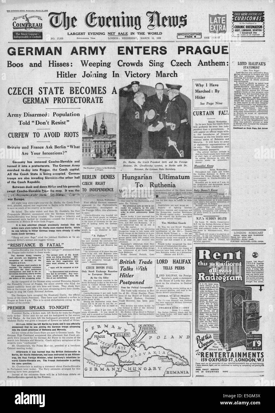 1939 world war two world war 2 newspaper headline Black and White Stock ...