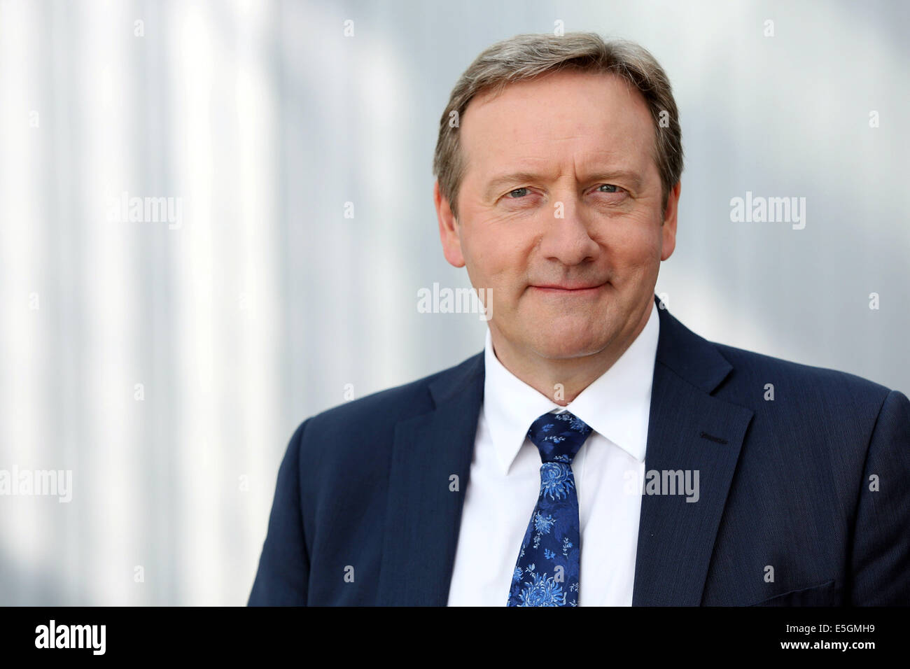 Hamburg, Germany. 31st July, 2014. British actor Neil Dudgeon poses ...