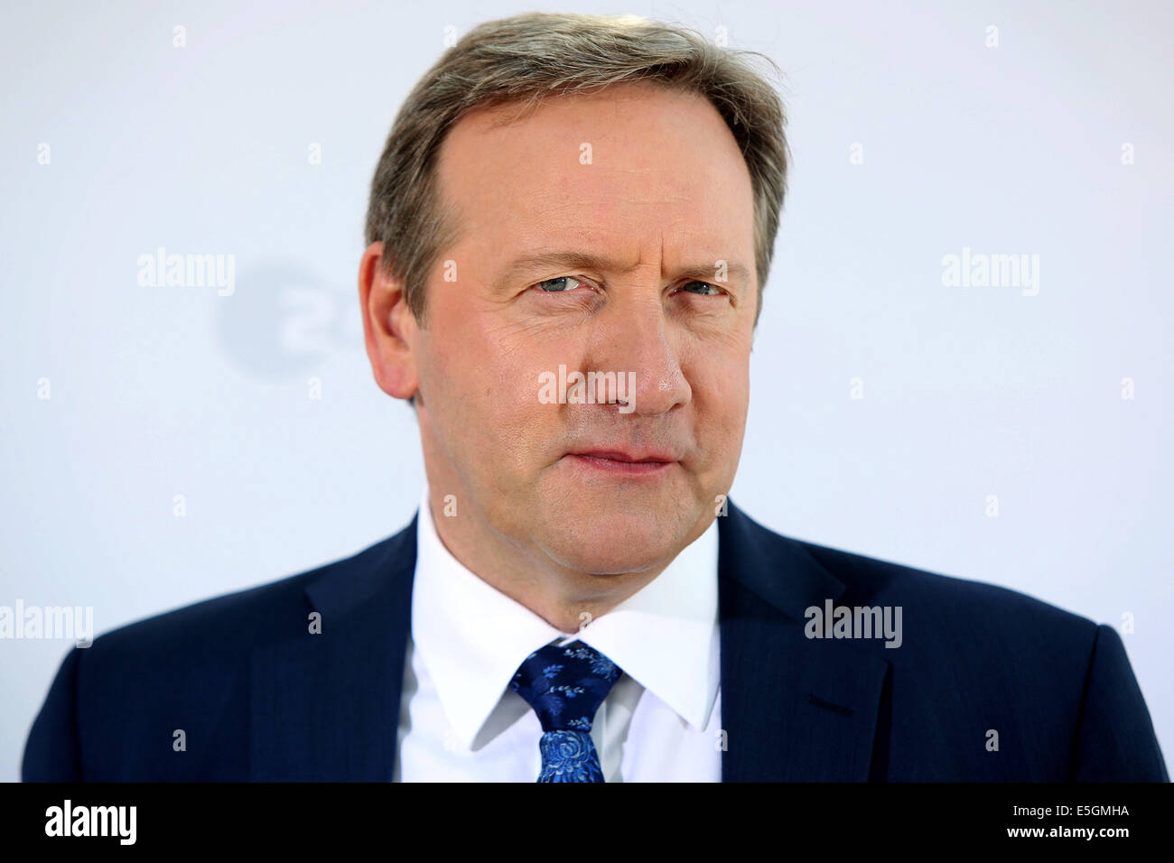 Hamburg, Germany. 31st July, 2014. British actor Neil Dudgeon poses ...