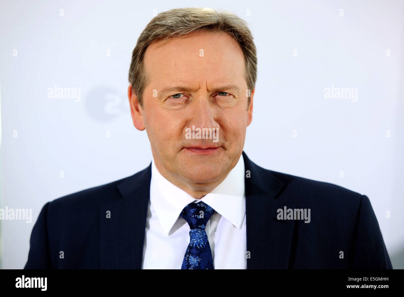 Hamburg, Germany. 31st July, 2014. British actor Neil Dudgeon poses ...
