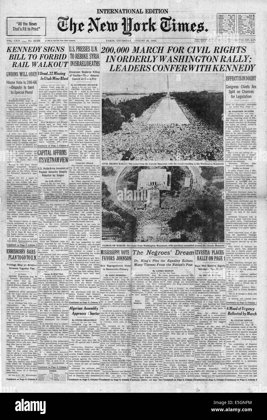 Rally in washington Black and White Stock Photos & Images - Alamy