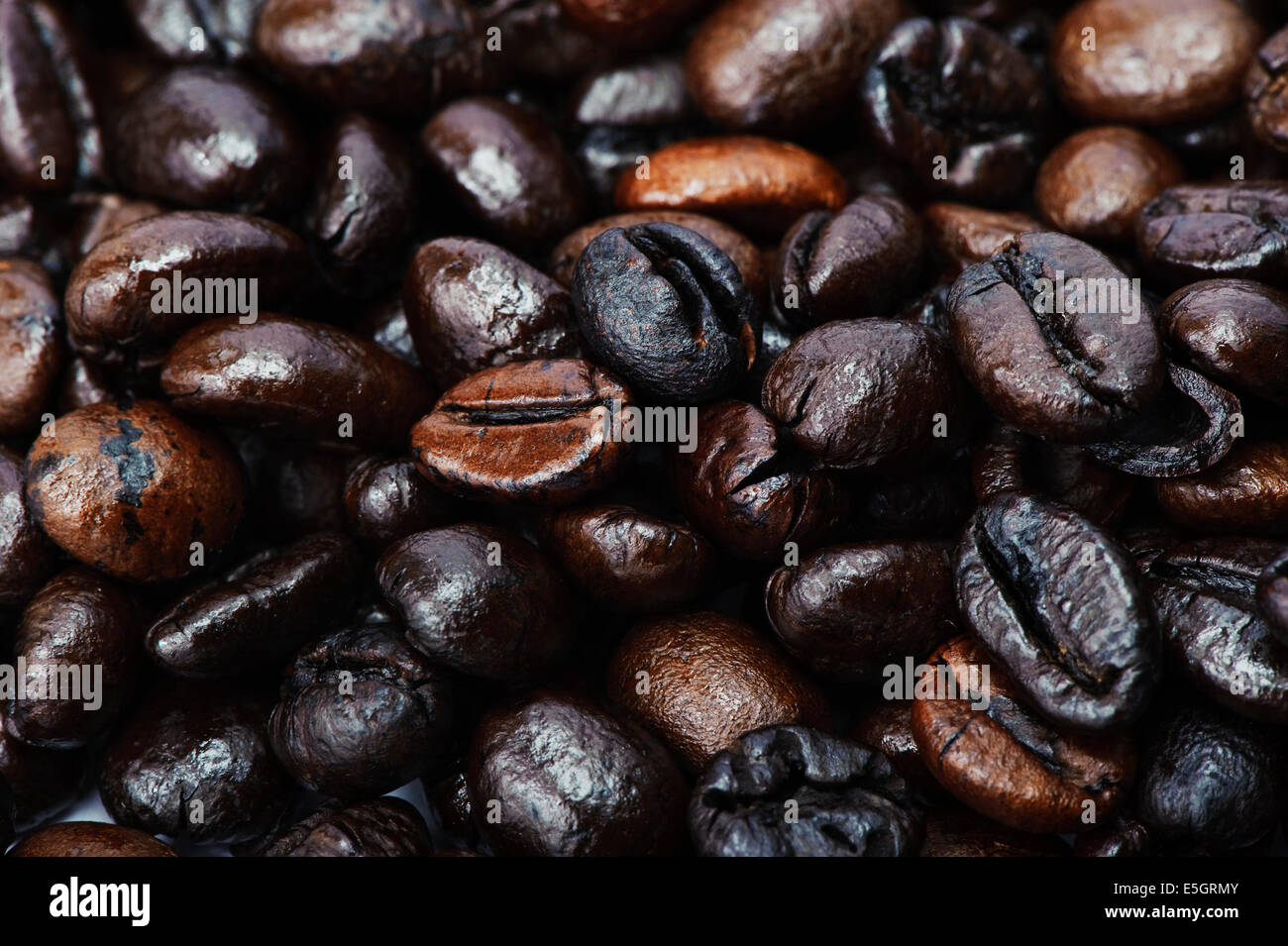 Coffee bean background Stock Photo - Alamy
