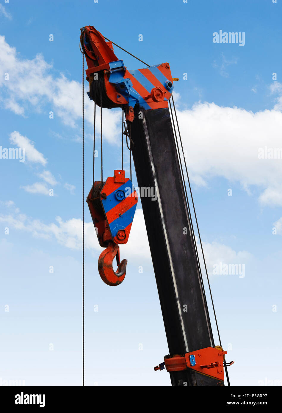 Crane picking up construction hi-res stock photography and images - Alamy