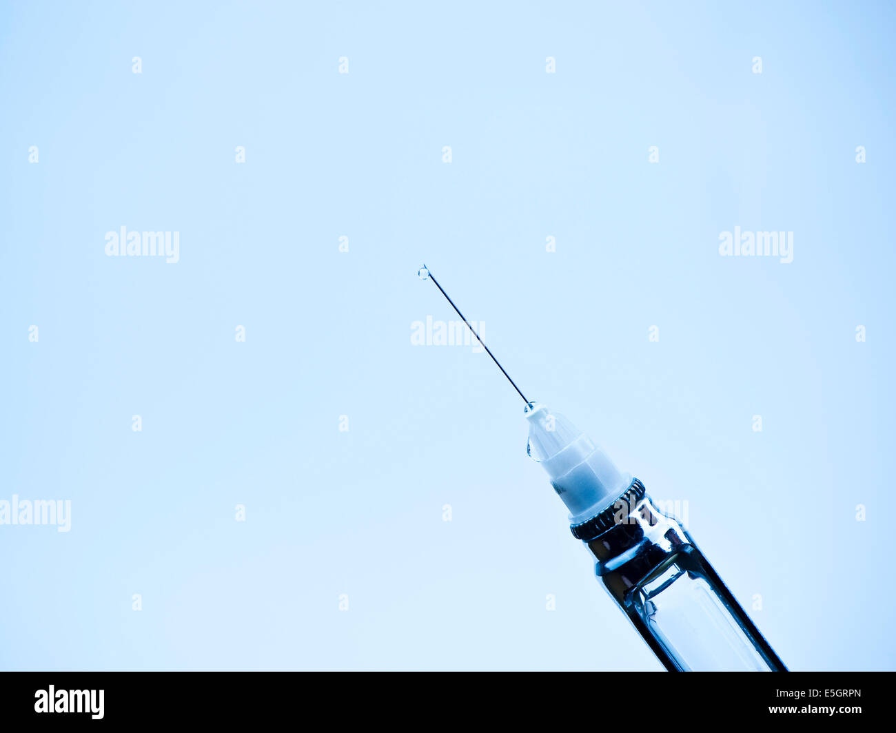 Medicine syringe Cut Out Stock Images & Pictures - Alamy