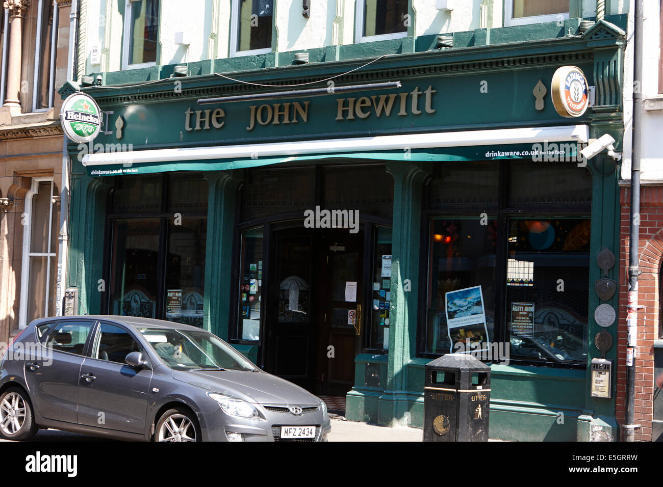 John hewitt hi-res stock photography and images - Alamy