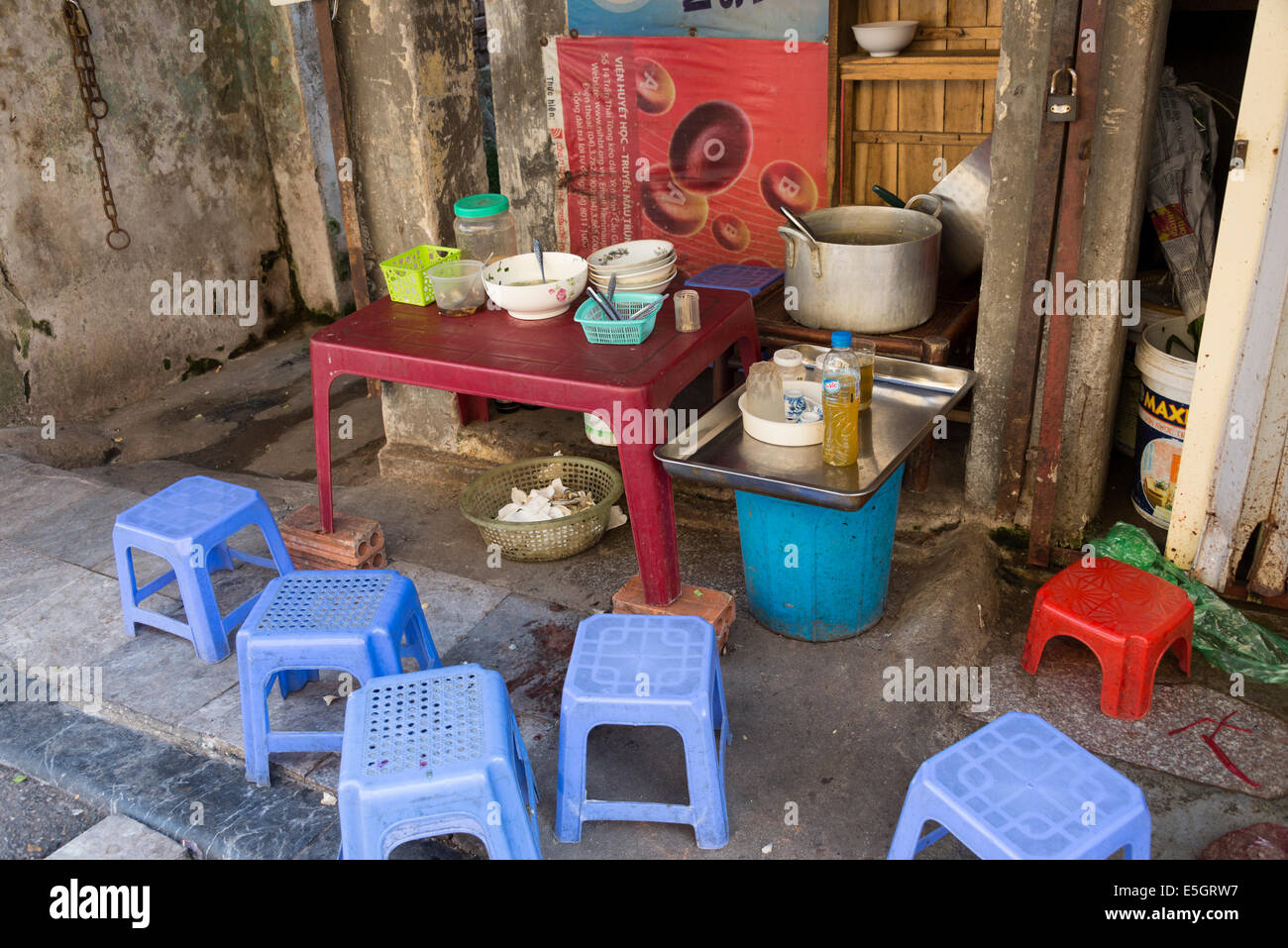 Food stool hi-res stock photography and images - Alamy